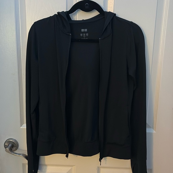 Uniqlo | Jackets & Coats | Uniqlo Zip Up Small | Poshmark